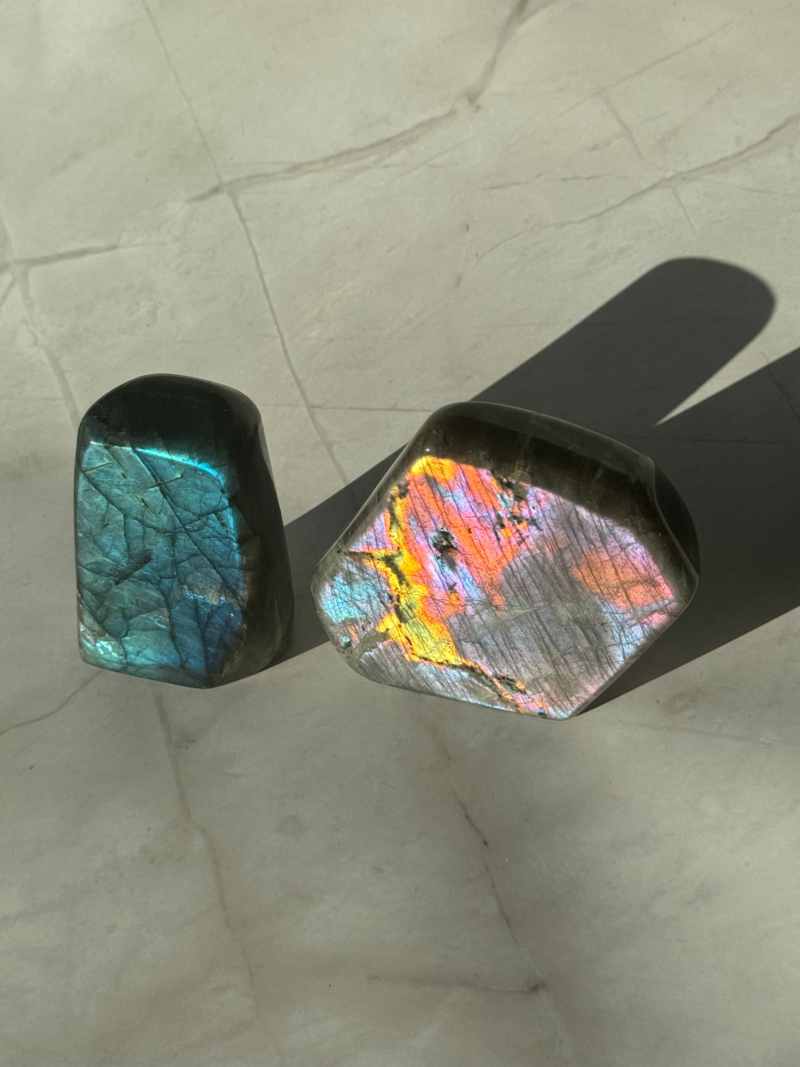 Crystal Love Freeforms | Edelsteen freeforms – Julza Crystals